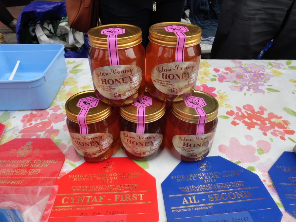 A History of Conwy Honey Fair | Conwy Beekeepers – Gwenynwyr Conwy